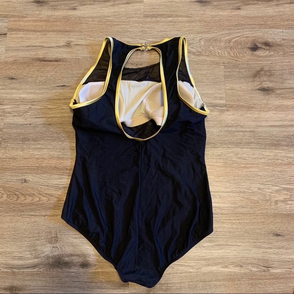 90s Pacific Connections Black Gold One Piece 20w Gem